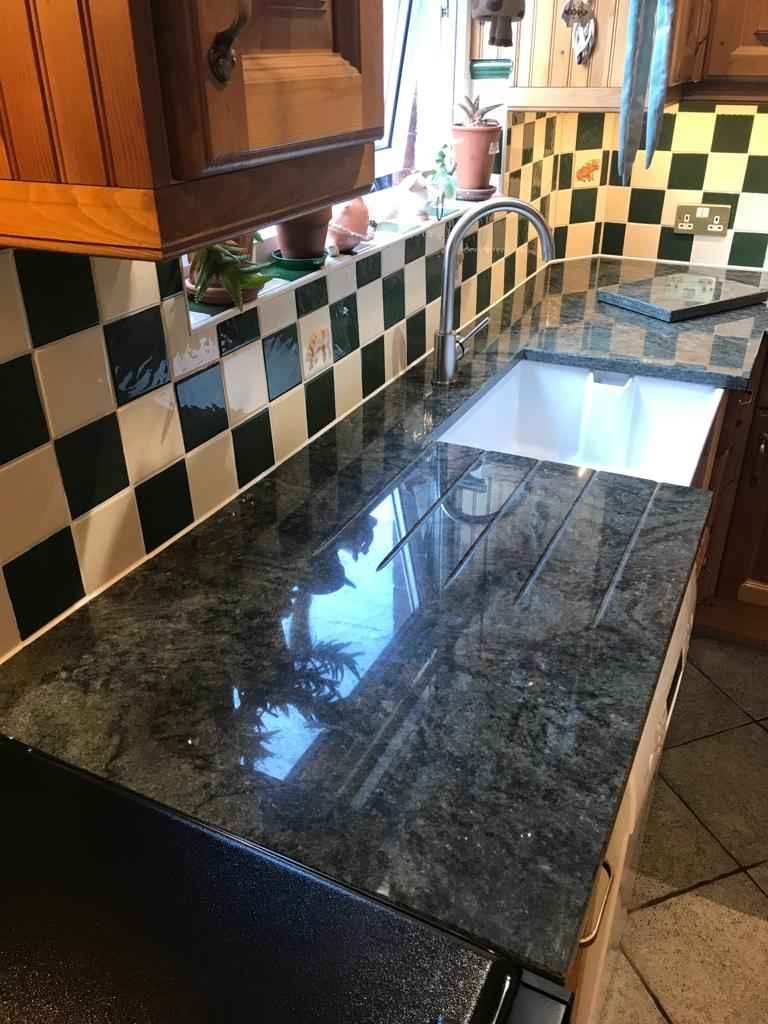 Polish Granite Gallery | HD Quartz & Granite Kitchen Images